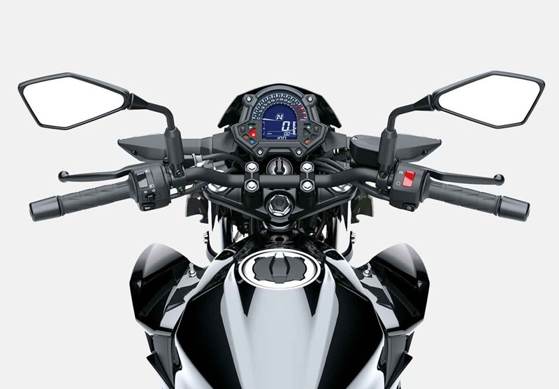 Kawasaki Z400| Motocyclette Superdénudée | Style Agressif