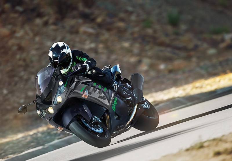 Kawasaki Ninja ZX-14R | Motocyclette Supersportive | Puissance Innovatrice