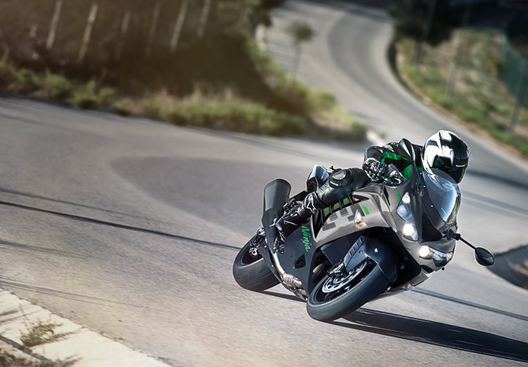 Kawasaki Ninja ZX-14R | Supersport Motorcycle | Innovative Power