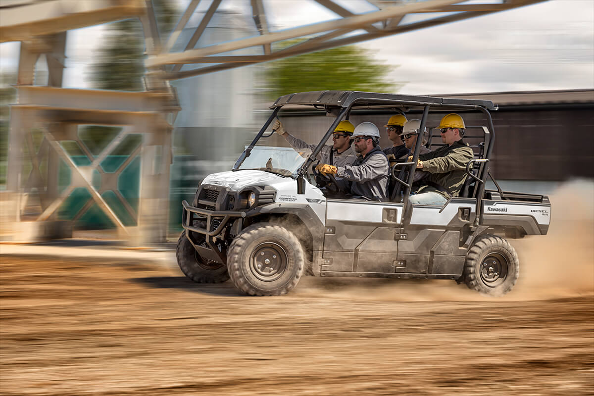 2020 MULE PRO-DXT EPS DIESEL Side x Side | Canadian Kawasaki Motors Inc.