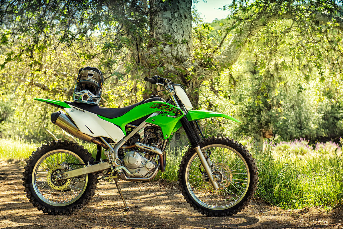 2020 KLX230R Motorcycle | Canadian Kawasaki Motors Inc.