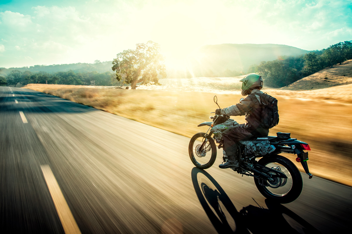 2018 KLX250 CAMO Motorcycle | Canadian Kawasaki Motors Inc.