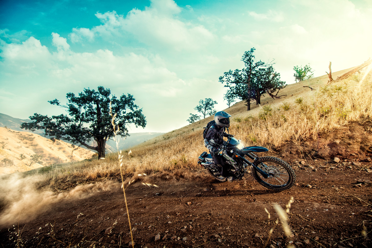 2018 KLX250 CAMO Motorcycle | Canadian Kawasaki Motors Inc.