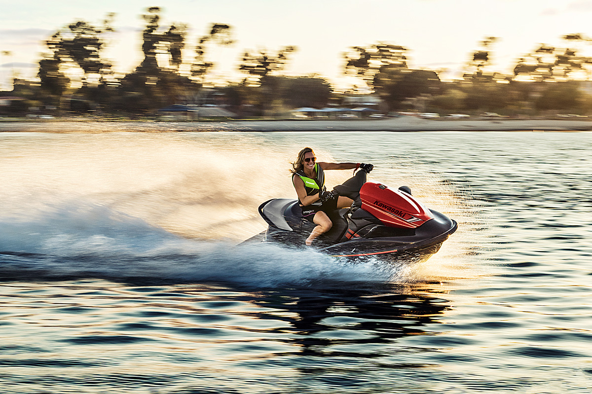 2018 JET SKI STX-15F Motomarines | Les Moteurs Canadiens Kawasaki inc.