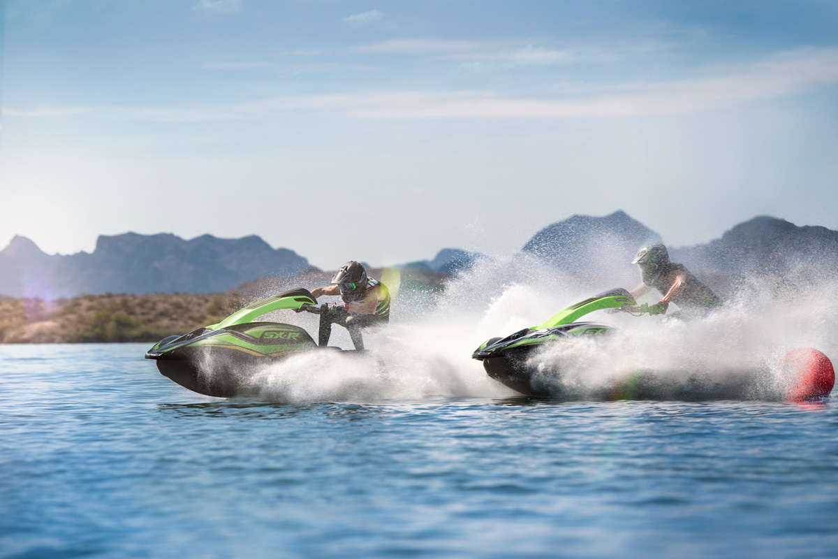 2022 JET SKI SX-R Watercraft | Canadian Kawasaki Motors Inc.