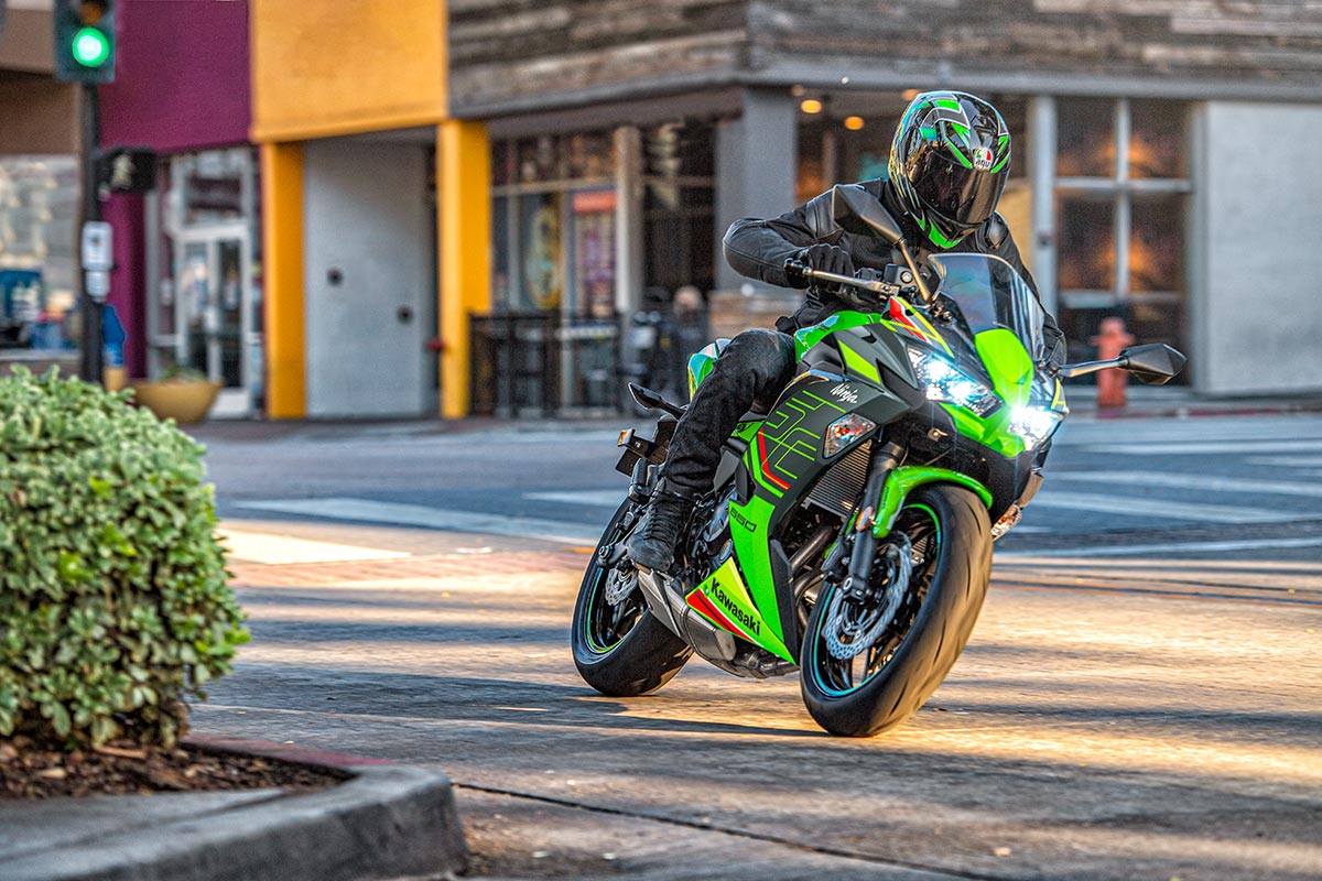 2023 NINJA 650 KRT EDITION Motorcycle | Canadian Kawasaki Motors Inc.