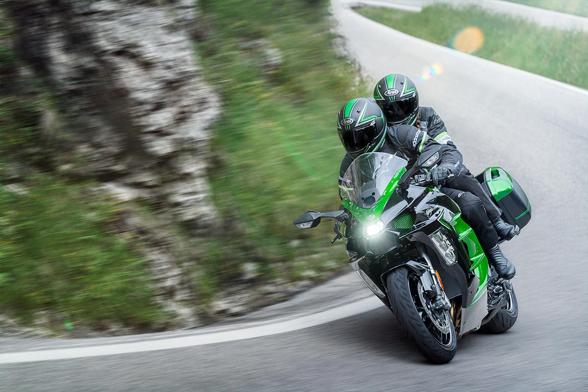 2023 NINJA H2 SX SE Motorcycle | Canadian Kawasaki Motors Inc.