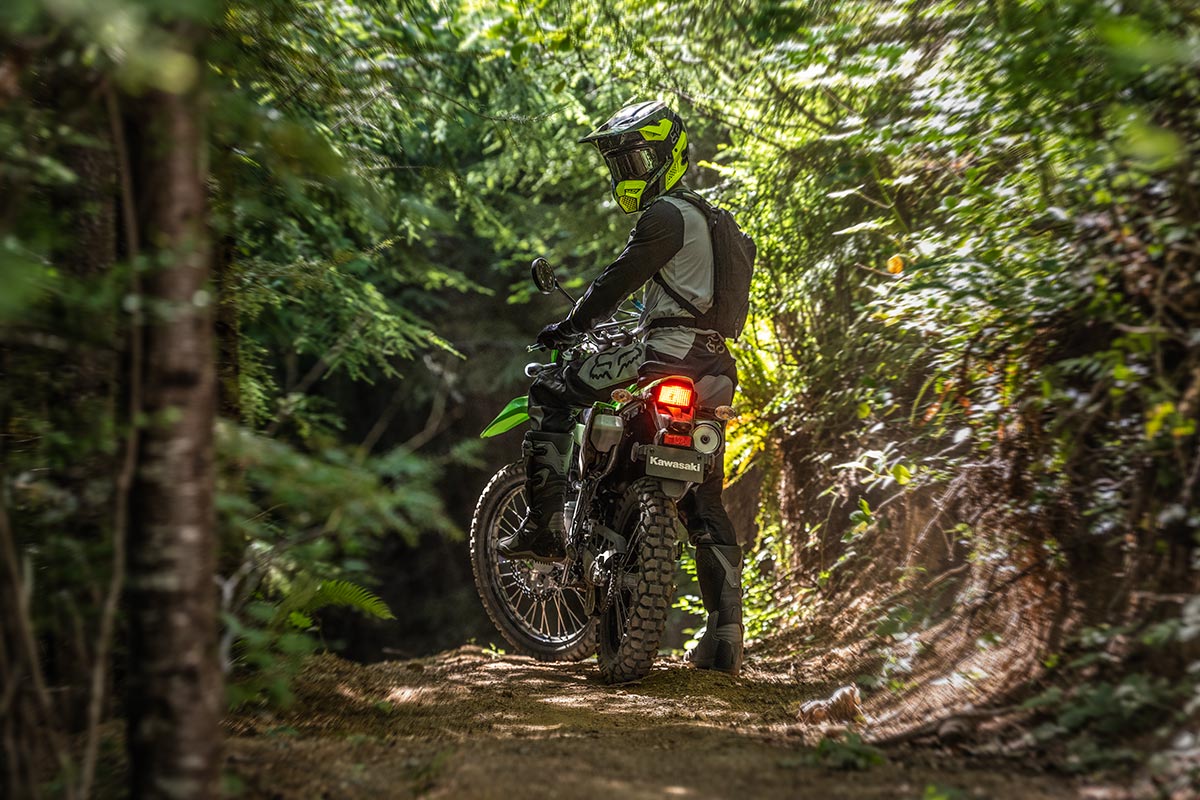 2024 KLX300 Motorcycle | Canadian Kawasaki Motors Inc.