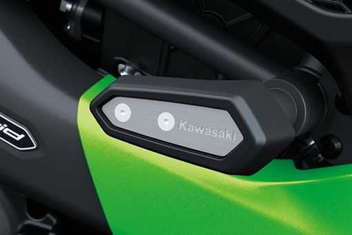 2024 Z7 HYBRID Motorcycle | Canadian Kawasaki Motors Inc.