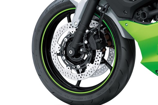 2024 Z7 HYBRID Motorcycle | Canadian Kawasaki Motors Inc.