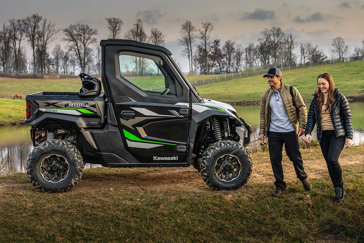2024 RIDGE XR HVAC Side x Side | Canadian Kawasaki Motors Inc.