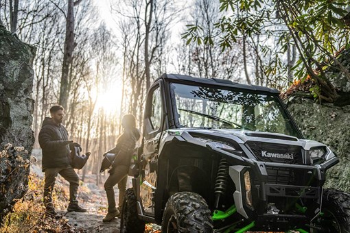 2024 RIDGE XR HVAC Side x Side | Canadian Kawasaki Motors Inc.