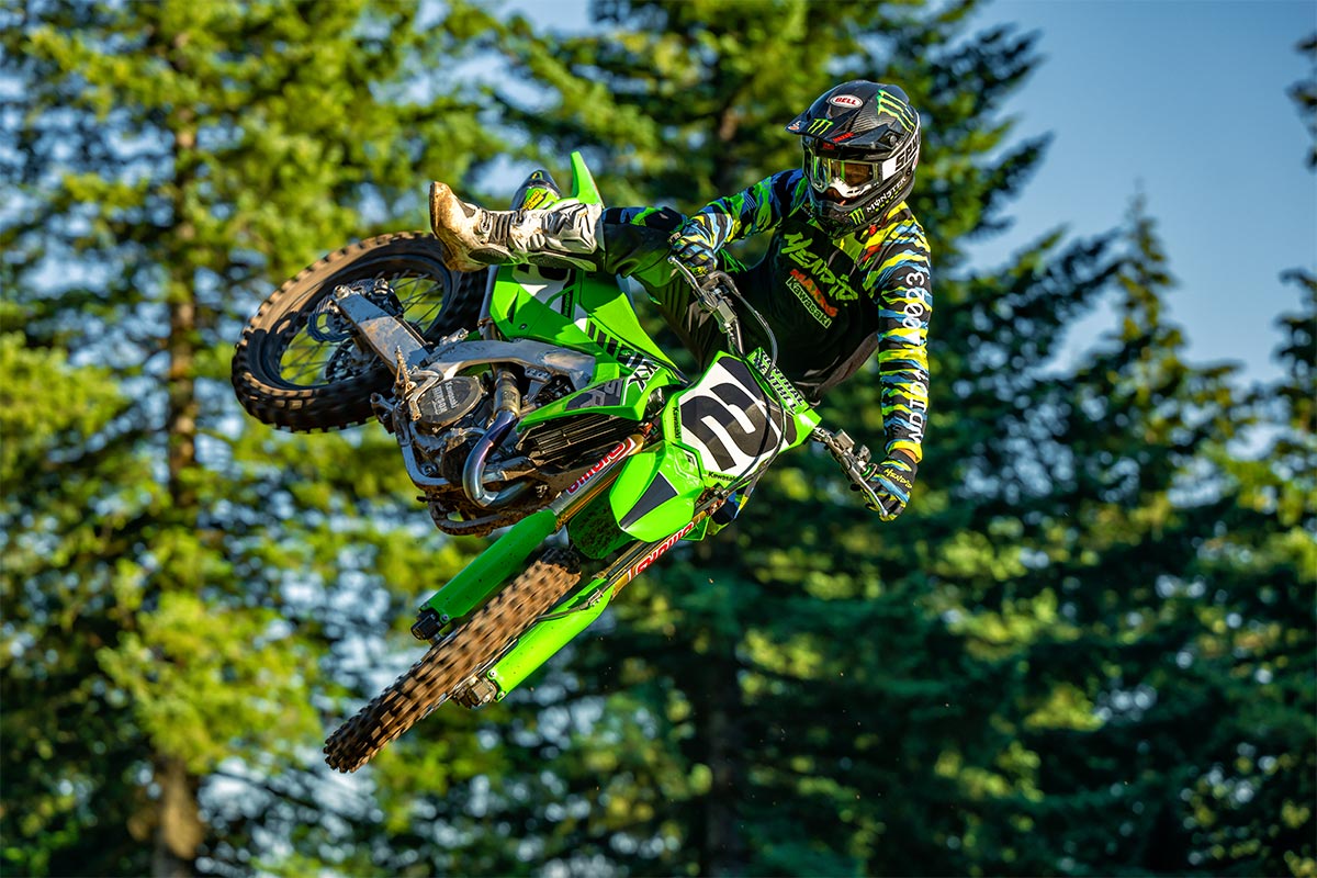 2025 KX450SR Motorcycle | Canadian Kawasaki Motors Inc.