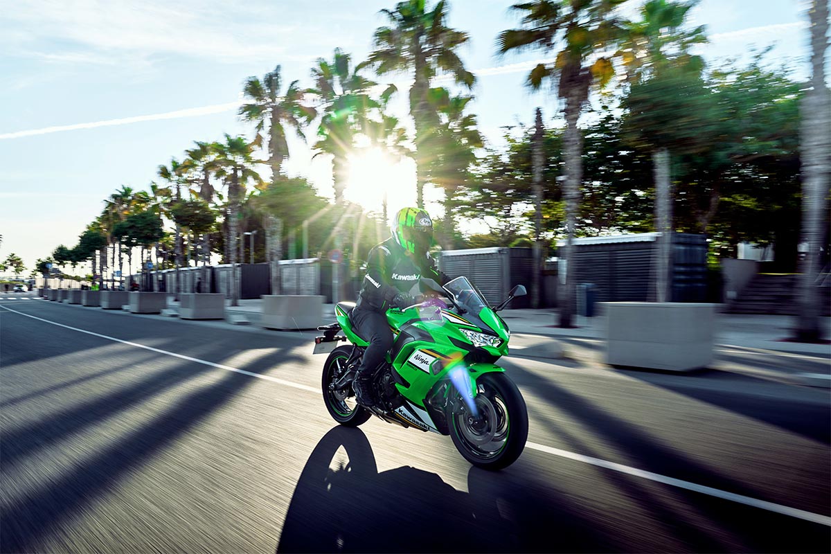 2025 NINJA 650 KRT EDITION Motorcycle | Canadian Kawasaki Motors Inc.
