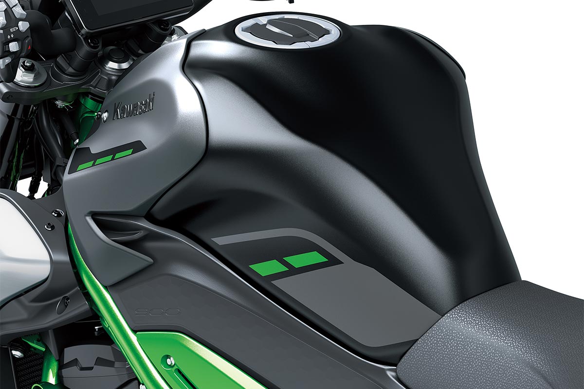 2025 Z900 Motorcycle | Canadian Kawasaki Motors Inc.