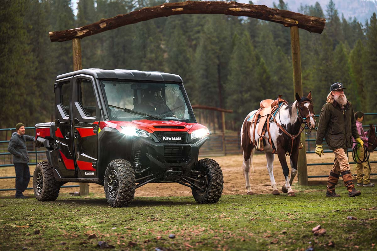 2025 RIDGE CREW HVAC Side x Side | Canadian Kawasaki Motors Inc.