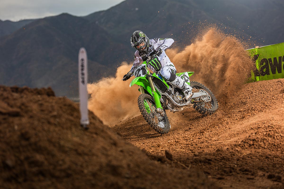 2026 KX450 Motorcycle | Canadian Kawasaki Motors Inc.