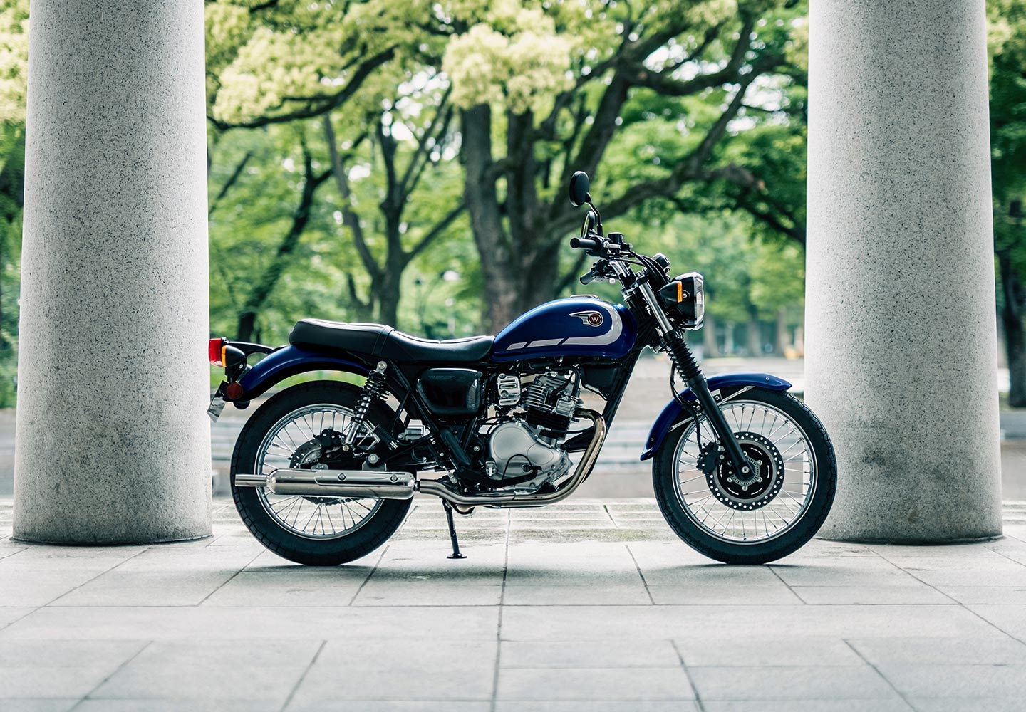 Kawasaki W230 | Retro Modern Motorcycle | Original Icon Kawasaki W230 | Retro Modern Motorcycle | Original Icon