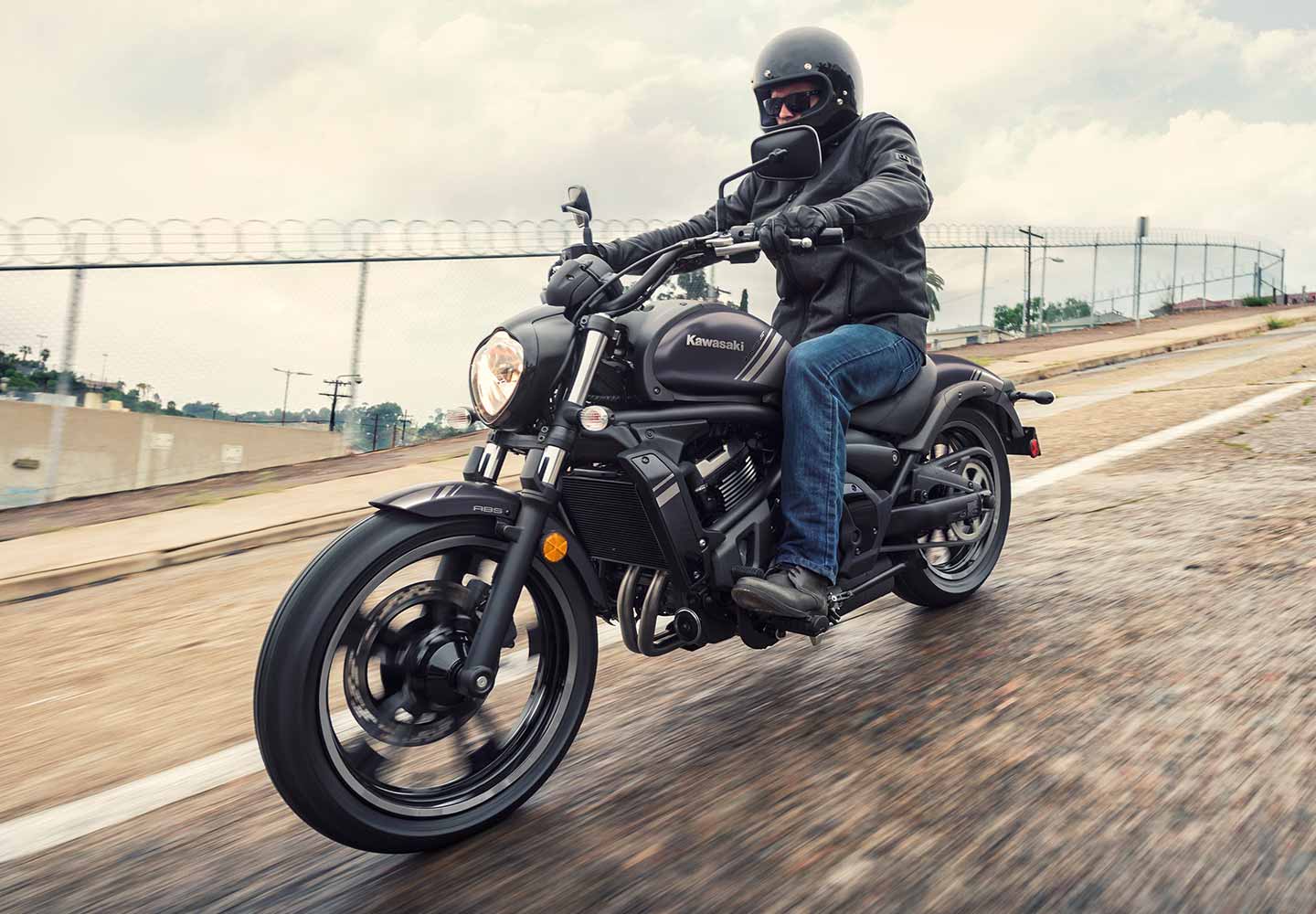 Kawasaki Vulcan S | Cruiser Motorcycle | Style & Performance