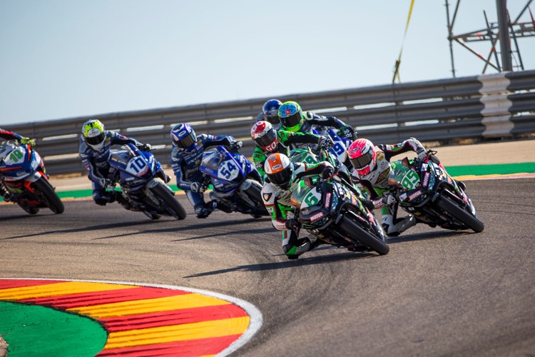 Two More Wins For Ninja 400 Riders | Official Kawasaki Racing Site