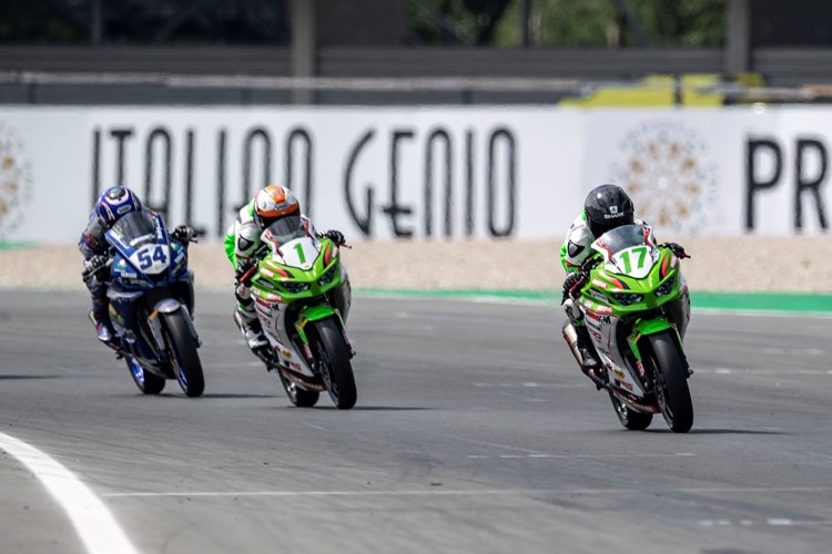 Race Winners Huertas And Booth-Amos Boost Their Title Hopes | Official ...