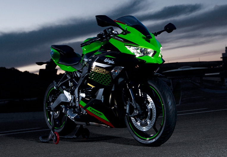 Kawasaki Ninja ZX-25R | Supersport Motorcycle | Unique 250cc In-Line 4