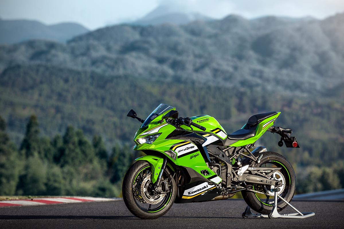 2025 NINJA ZX-4RR Sepeda Motor | Kawasaki Motor Indonesia
